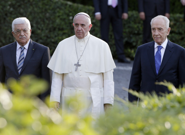 Info - Une minute de silence pour la paix à 13h - Riposte-catholique